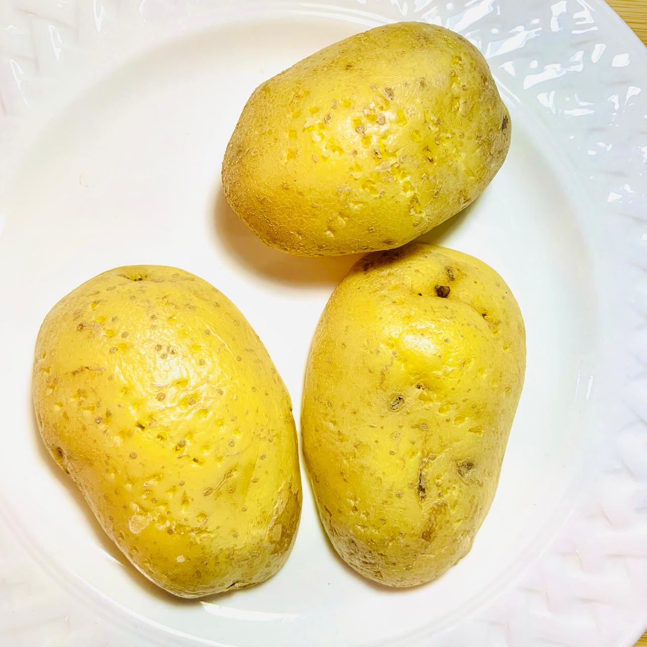 How To Cook Potatoes in the Microwave - fit by bit